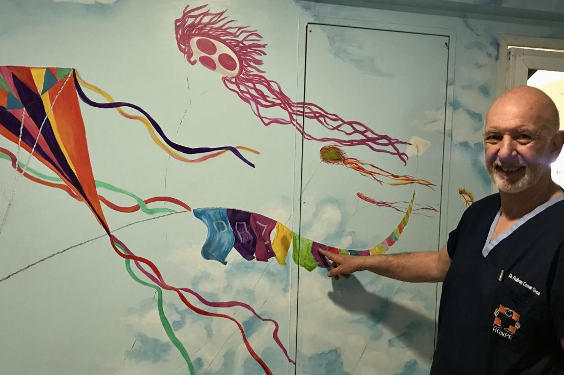 ARGENTINA: PAGE THE DRAGON DOCTOR!